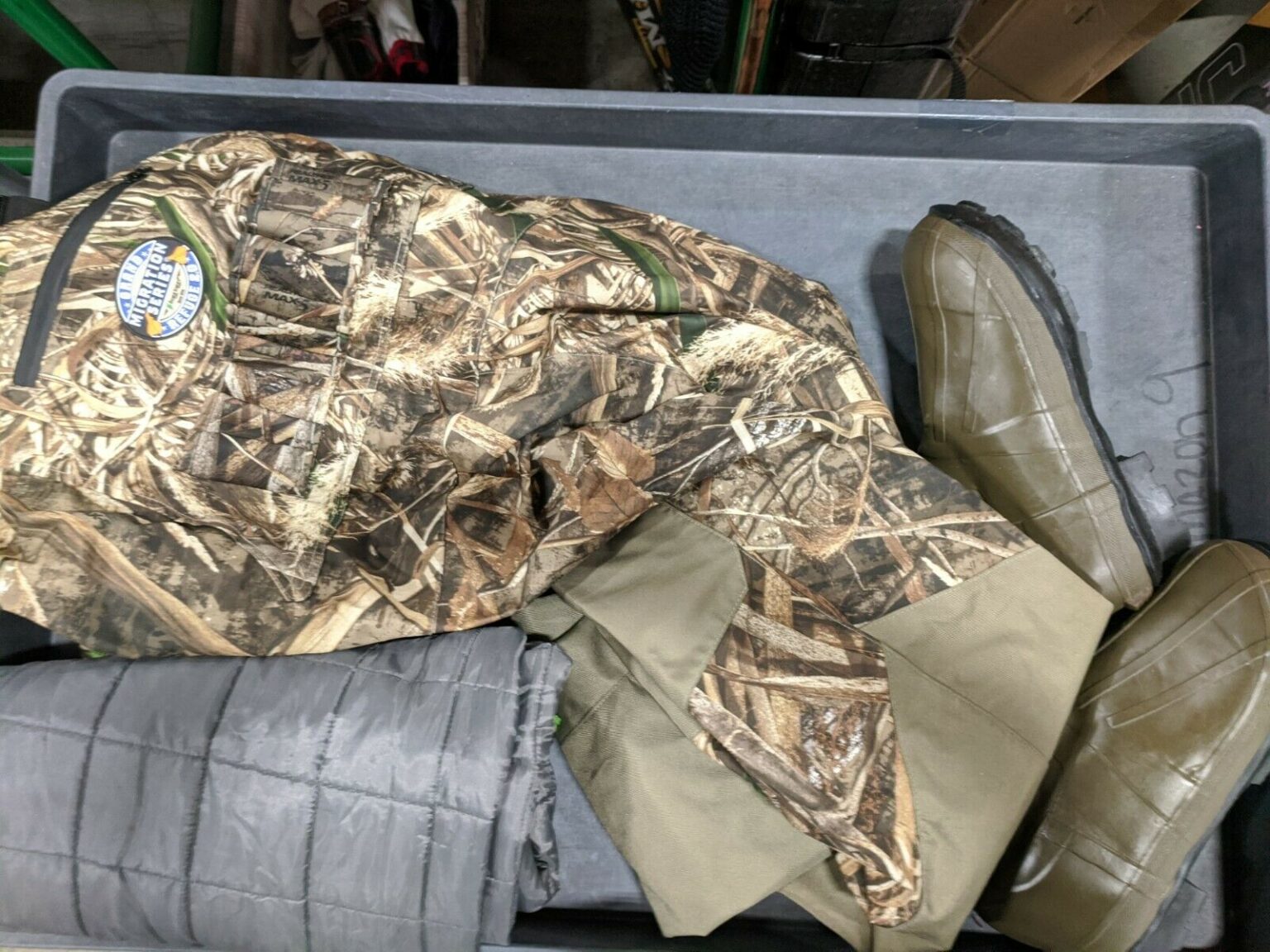 The 4 Best Waders For Big & Tall Guys (With Big Bellies)