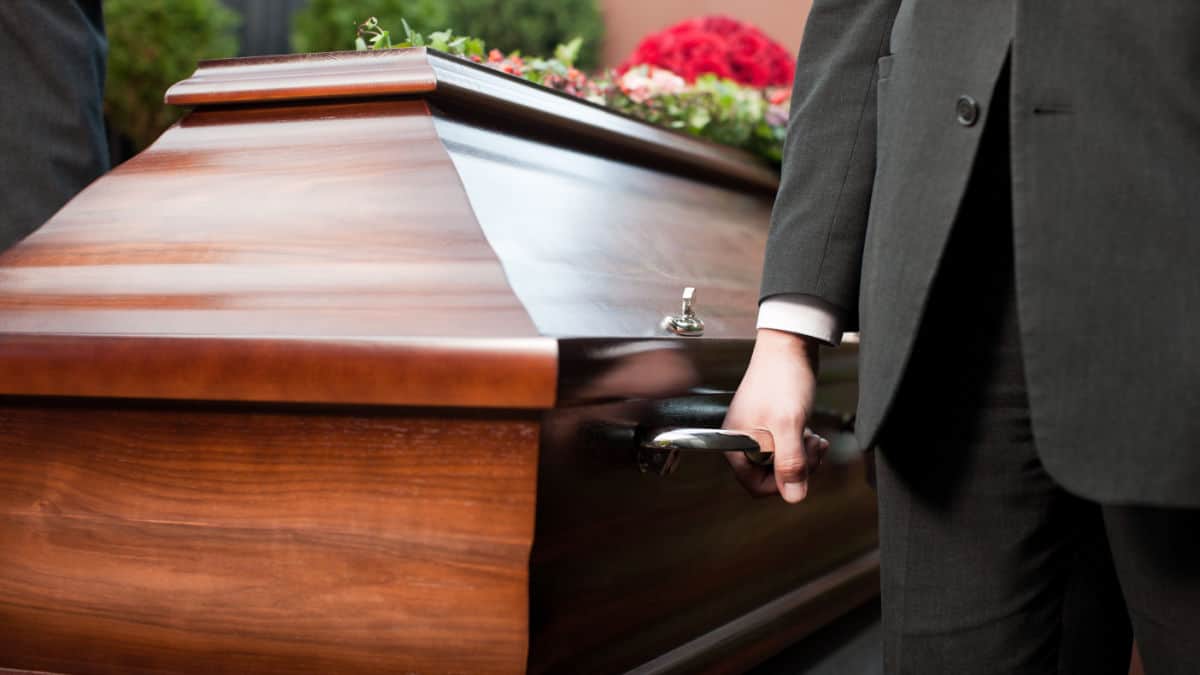 How Are Obese People Buried? Are There Special Caskets?